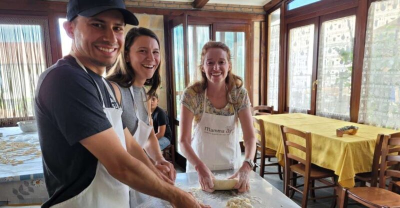 Amalfi: Make tagliatelle, mozzarella and tiramisù - Key Points