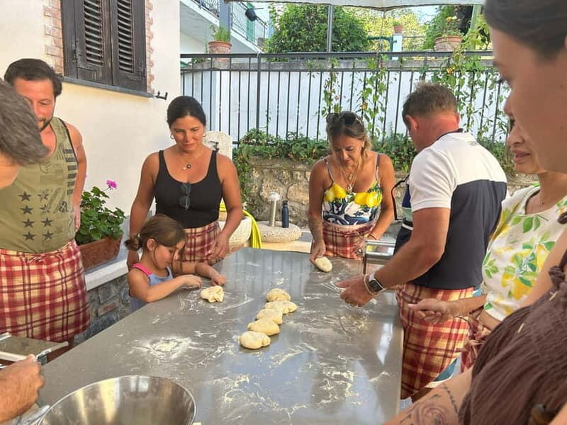 Amalfi: Pasta, Mozzarella and Tiramisù class with wine - What to Expect on the Day