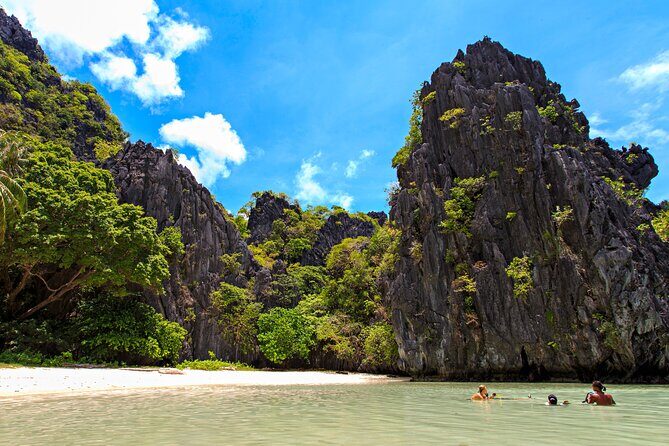 Amazing 15 Day Palawan Island Philippines Package - Value and Practicality