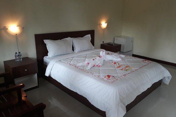 Amazing 5 days surf camp packages Senggigi Lombok - Key Points