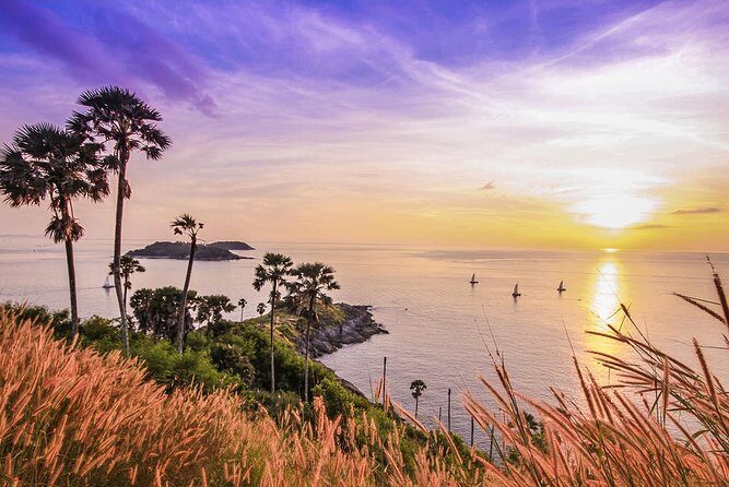 Amazing Bangkok Tour : R. Grand Palace, w. Phra Kaew and Wat Arun - FAQ