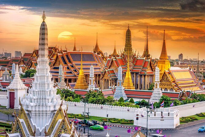 Amazing Bangkok Tour with Grand Palace, Emerald Buddha & Wat Arun - Key Points