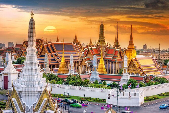 Amazing Bangkok Tour with Grand Palace, Wat Phra Kaew & Wat Arun - The Overall Value