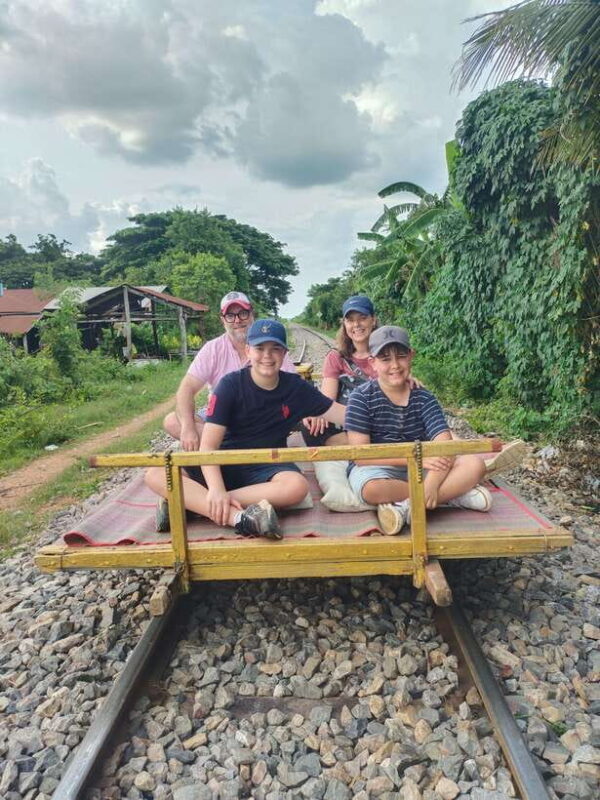 Amazing Countryside-Bamboo Train/Bat Cave - Key Points