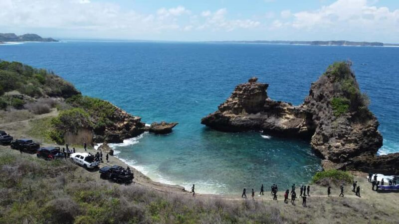 Amazing Hidden Paradise of South Lombok  Full Day Tour - Starting the Day: From Hotels to the Heart of South Lombok