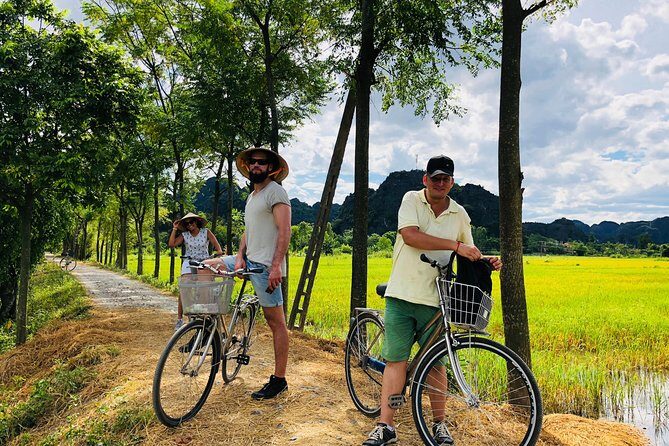 Amazing Ninh Binh: Tam Coc - Mua Cave - Hoa Lu (VIP small group) - Tam Coc Boat Ride: An Unmissable Experience