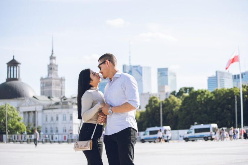Amazing photo walk through the Old town of Warsaw - Key Points