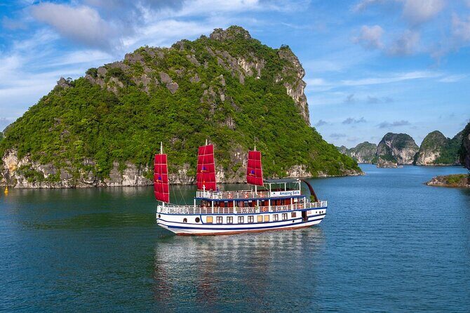 Amazing Sails Cruise Bai Tu Long Day Tour, Smaller Group - Key Points