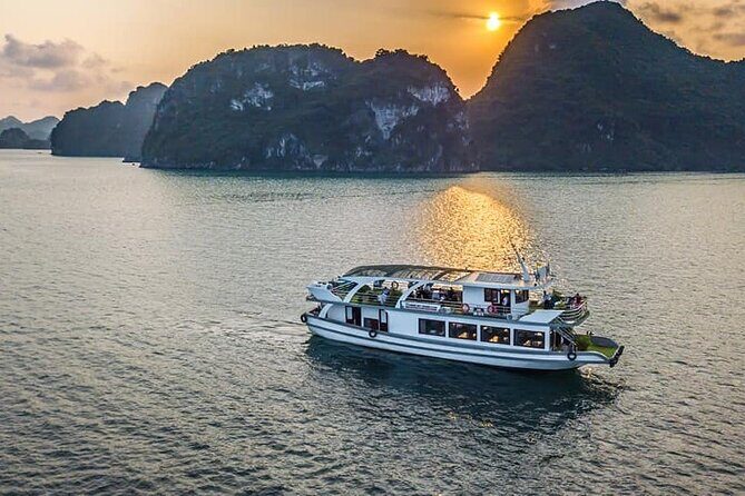 Amazing Sails Explorer: Luxury Halong Bay from Hanoi/Halong-1 Day All Inclusive - Timing and Pacing