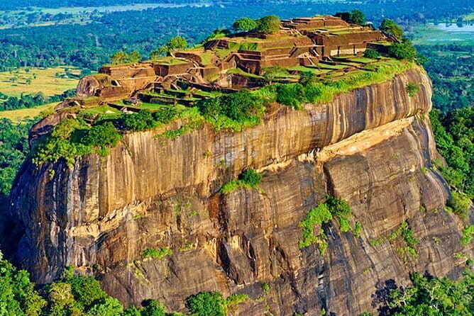 Amazing Sri Lanka Round Tour 8 Days Exploring - Guided Tour - A Deep Dive into the Sri Lanka Round Tour