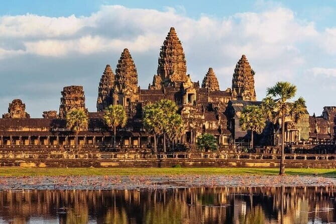 Amazing Sun Rise at Angkor Wat With Tour Guide - Ta Prohm: Nature Meets Ruins