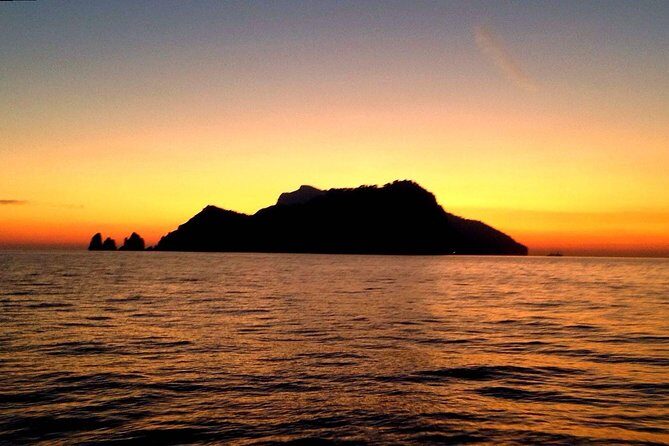 Amazing Sunset Tour around Capri coast and grottoes with Aperitif - Introduction: The Romantic Side of Capri from the Sea