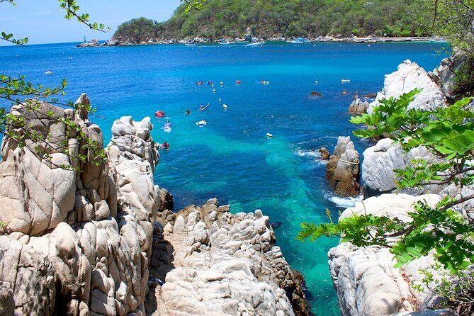 Amazing tour boat through wild nature in Huatulco Bays - Value for Money
