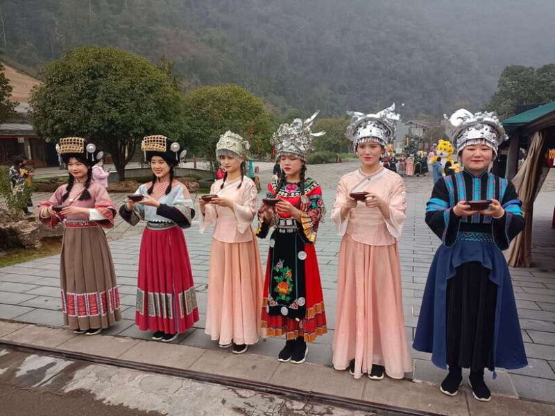 Amazing Zhangjiajie Day Tour With Tujia Ethnic Village - Exploring the Cultural Charm of Zhangjiajie’s Tujia Villages
