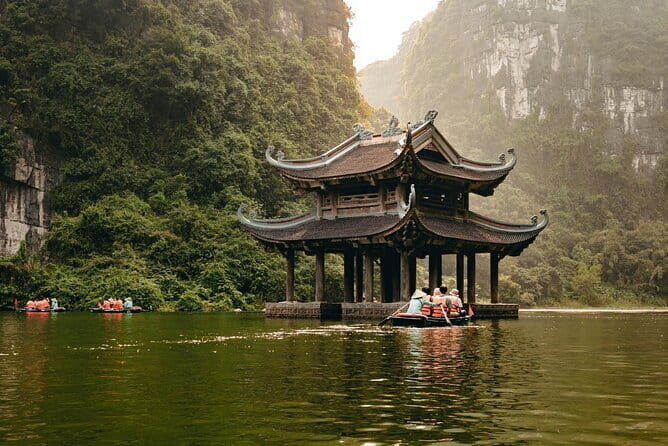 Ambassador 5 Star Cruise Top Halong Bay Day Tour from Hanoi - FAQ