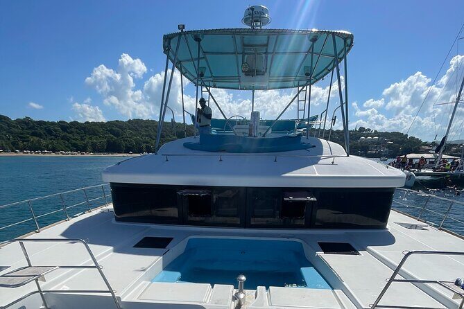 Amber Cove & Taino Bay: Private Catamaran with Jacuzzi and Lunch - The Sum Up