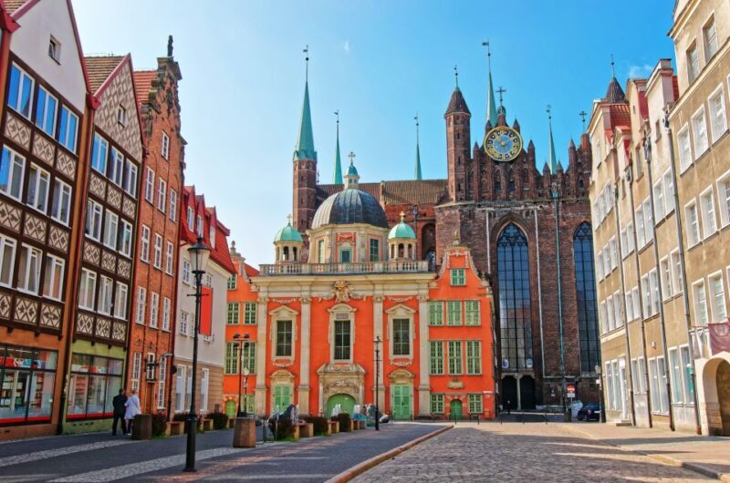 Amber Museum and Gdansk Old Town Private Tour with Tickets - What to Expect from the Tour