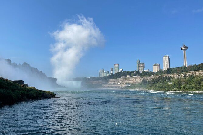 American Made Tour - Iconic Boat Ride, Cave of the Winds and More - The Guide and Overall Experience