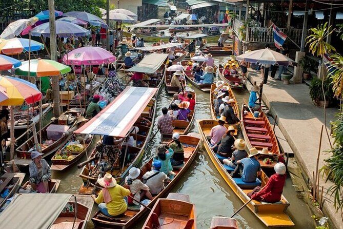Amphawa Floating Market and Maeklong Train Market Tour - The Itinerary Breakdown: What to Expect