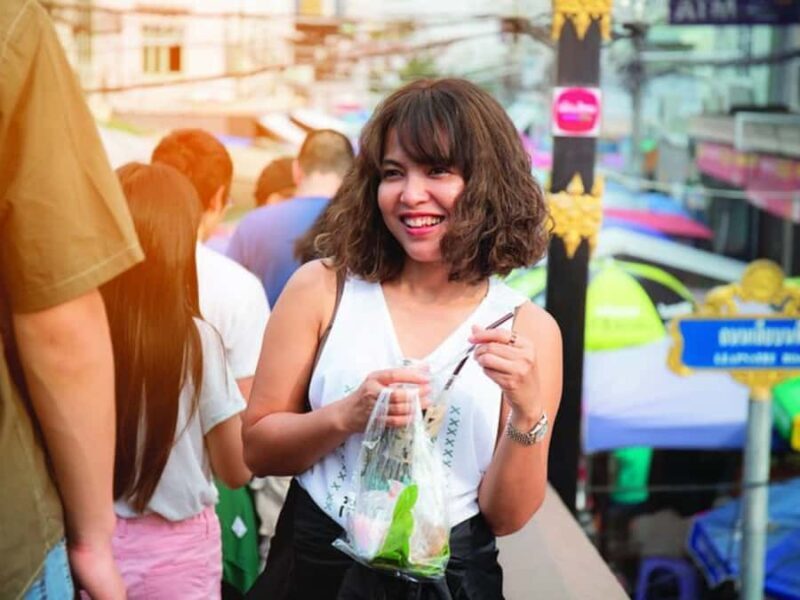 Amphawa & Railway Market & Boat Ride: from BKK - Key Points