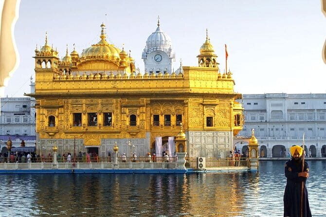 Amritsar Sightseeing Golden Temple with Wagah Border - Key Points