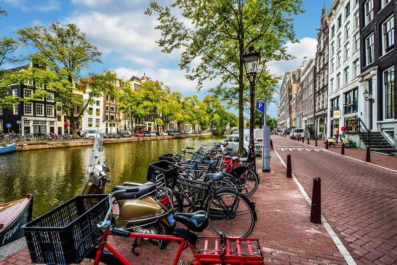 Amsterdam: 3-Hour Private Bike Tour of the City Center - Authentic Insights From Previous Participants