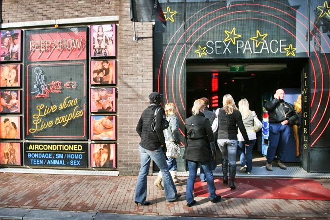 Amsterdam: After Dark Red Light District Tour - FAQ