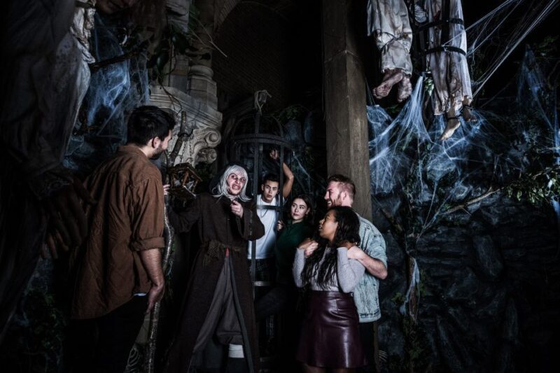 Amsterdam: Amsterdam Dungeon and Canal Cruise Entry Ticket - FAQ