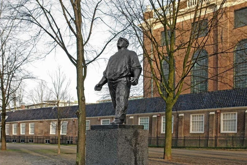 Amsterdam: Anne Frank and WWII Private Walking Tour - What Youll Experience