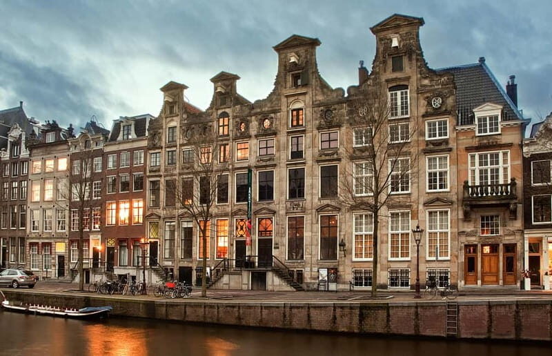 Amsterdam: Art Zoo Museum Entry Ticket & Audio Tour - Key Points