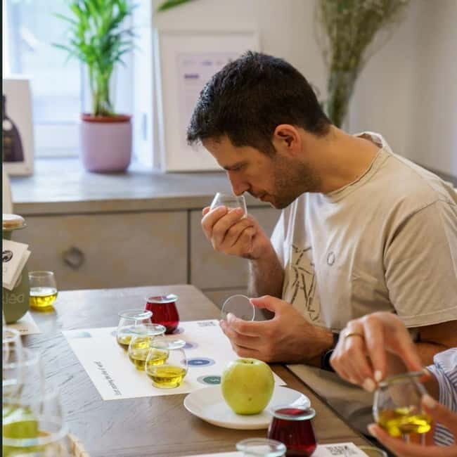 Amsterdam: Award-Winning Olive Oil and Aged Balsamic Tasting Experience - Introduction: A Tasty Way to Explore Amsterdam’s Flavors