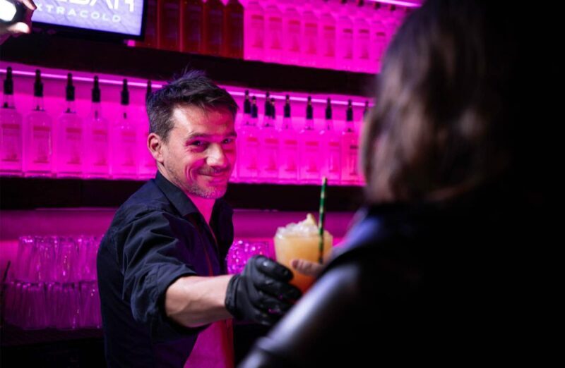 Amsterdam: Canal Cruise and Entrance to Xtracold Icebar - FAQ About the Canal Cruise & Xtracold Icebar Tour