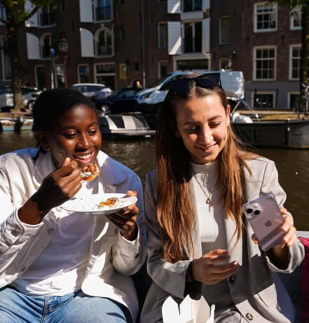 Amsterdam: Canal Cruise with Dutch Pancakes and Drinks - FAQ