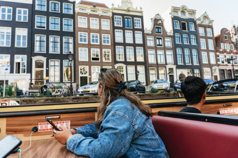 Amsterdam: Canal Cruise with Free Dutch Stroopwafel - Analyzing the Value and Suitability