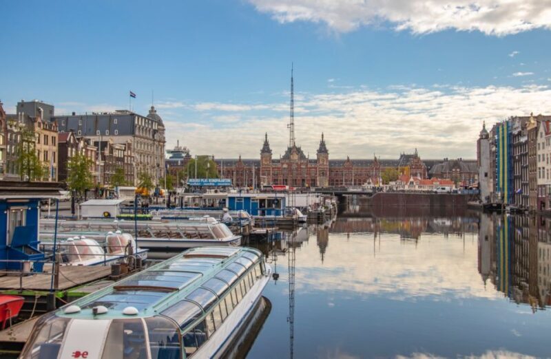 Amsterdam: Capture the most Photogenic Spots with a Local - The Pace and Practicalities
