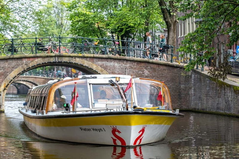Amsterdam: City Centre Canal Cruise & Free Dutch Stroopwafel - A Deep Dive into the Experience