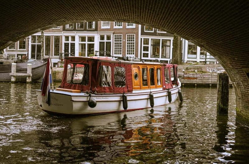 Amsterdam Daytime Boat Private Canal Cruise Tour With Guide - Key Points