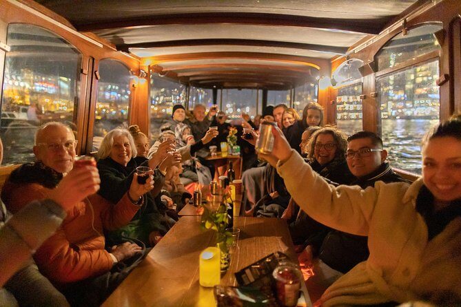 Amsterdam Evening Canal Cruise with Live Guide and Onboard Bar - Who It’s Best For