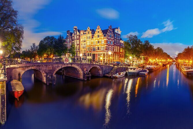 Amsterdam Evening Cruise with Onboard Bar - An In-Depth Dive into the Itinerary