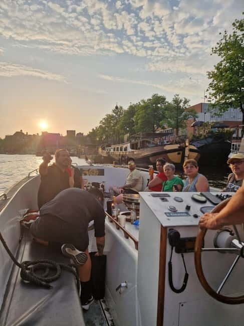 Amsterdam: Friendly 420 Smoking Sunset Cruise - A Closer Look at the Friendly 420 Smoking Sunset Cruise