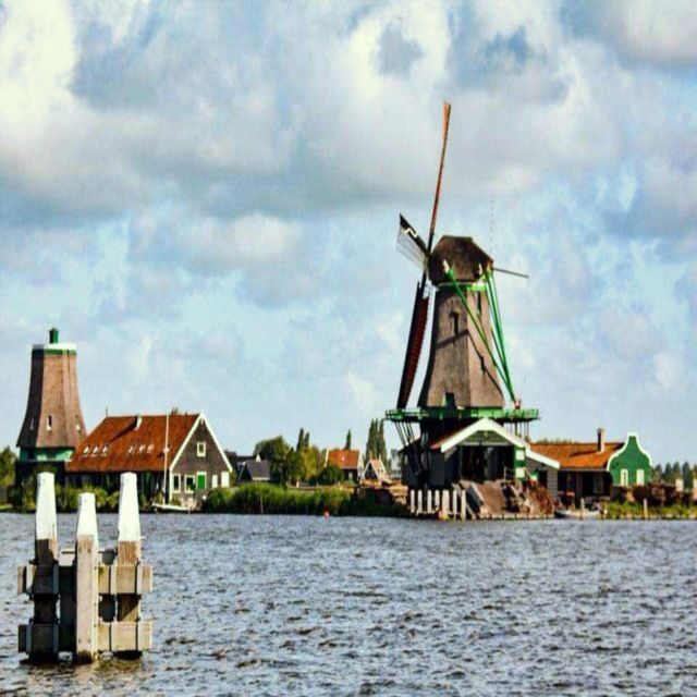 Amsterdam: Giethoorn and Zaanse Schans Windmills Day Tour - Cheese and Clogs: Tasting Dutch Traditions