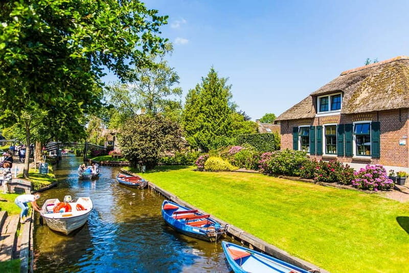 Amsterdam: Giethoorn Tour with Boat Ride & Afsluitdijk Visit - Authenticity and Value: Why This Tour Works