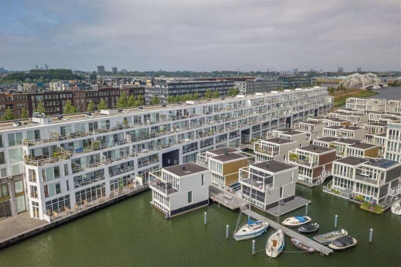 Amsterdam: Guided Bijlmer and IJburg Discovery Tour - Exploring the Contrasts: Bijlmer’s Resilience and IJburg’s Innovation