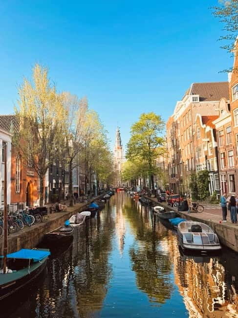 Amsterdam: Guided bike tour in French off the beaten track - Discovering Amsterdam on Two Wheels: A Detailed Review