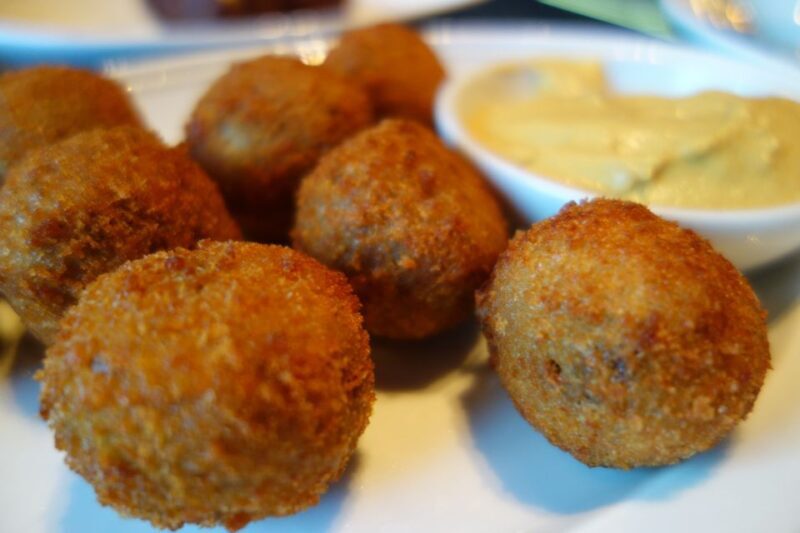 Amsterdam: Guided Cultural Food Tour in German or English - What You’ll Sample