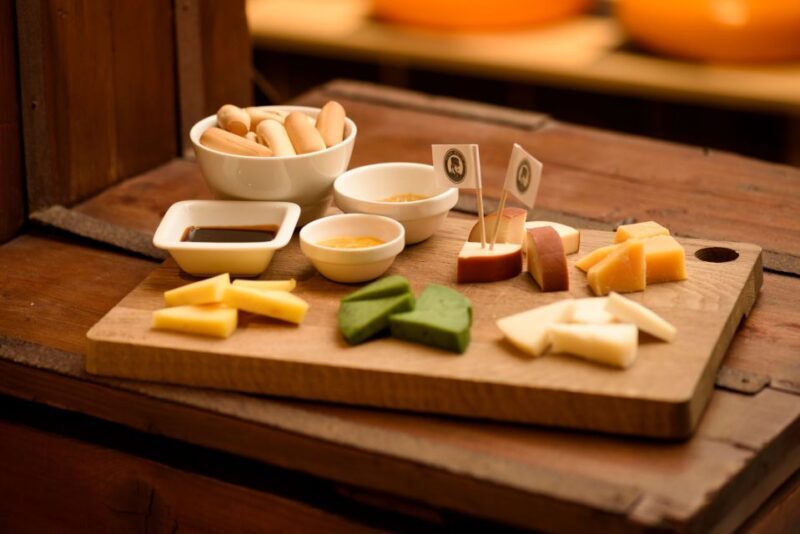 Amsterdam: Henri Willig Cheese Tasting Experience - Discovering the Henri Willig Brand and Its Origins