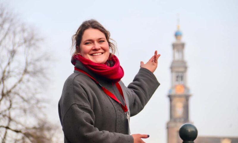 Amsterdam: Hidden Gems and Highlights in DE/EN/IT - Unlocking Hidden Courtyards
