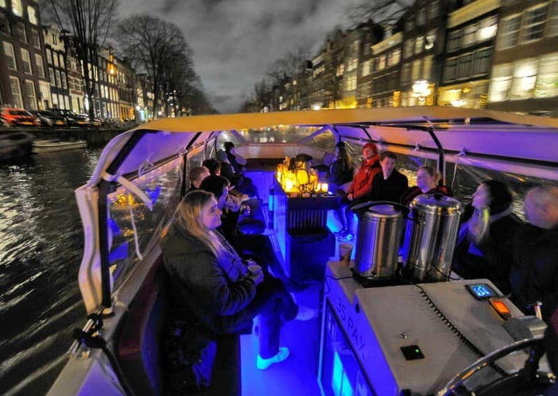AMSTERDAM LIGHT FESTIVAL: #1 CANAL CRUISE INCL. DRINKS - Key Points