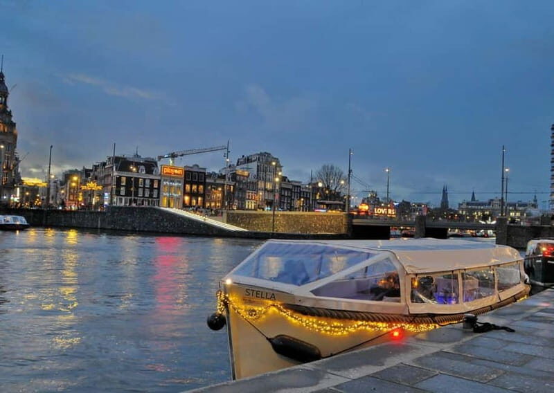 AMSTERDAM LIGHT FESTIVAL: #1 CANAL CRUISE INCL. DRINKS - The Value – Is This Tour Worth It?