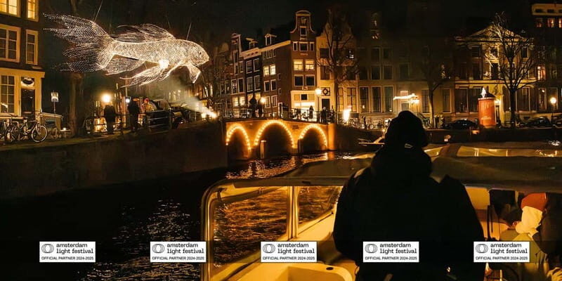 Amsterdam Light Festival Cruise with Optional Hot Drinks - The Experience: Waterway Views of a City in Lights